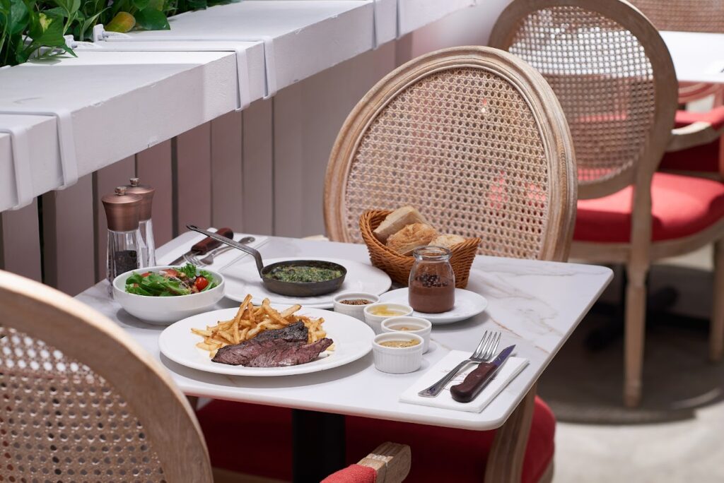 12 Buona Vista Food Places Near The MRT | Eatbook.sg