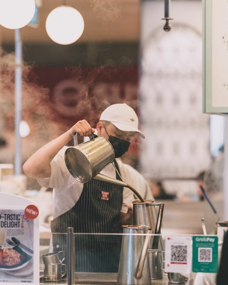 Yuu App Lets You Earn Rewards At Over 1,000 Places | Eatbook.sg