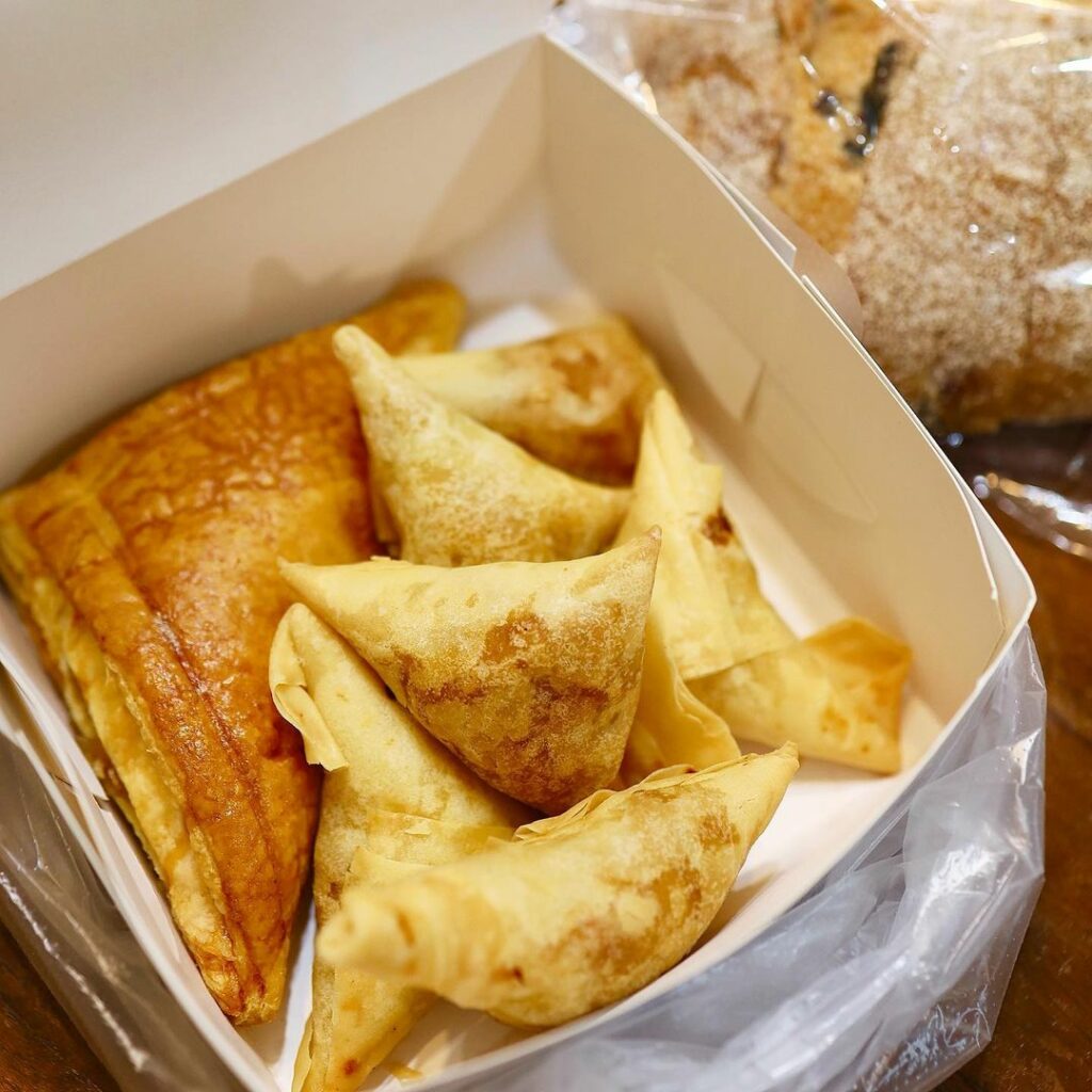 Balmoral Bakery At Clementi Has $1.50 Old-School Pastries | Eatbook.sg