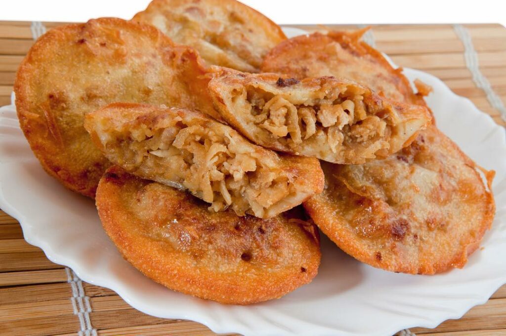 Chuan's Ladle: $1.50 Scallion Oil Noodles And Ladle Cake At Tekka ...