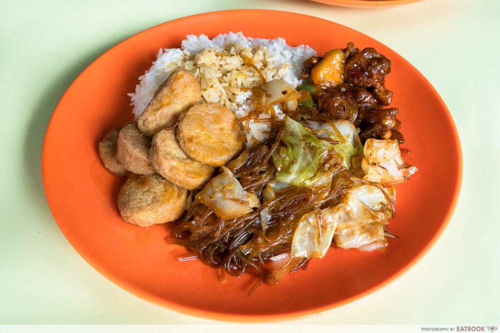 Fu Quan Mixed Vegetables Rice Review: Long Queue Cai Png At Bendemeer ...