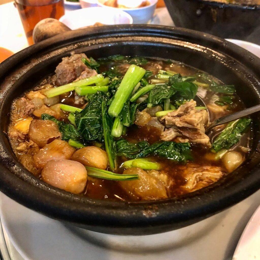 Hillman Restaurant: 59-Year-Old Family Restaurant With Paper-Wrapped ...