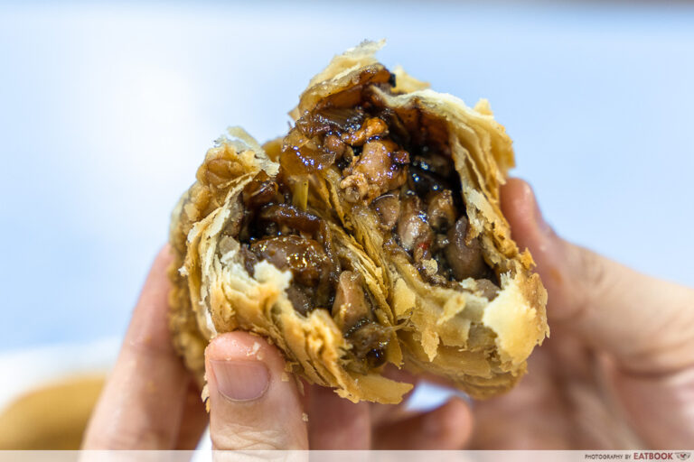 J2 Famous Crispy Curry Puff Review: Flaky Puffs In Amoy St Food Centre ...