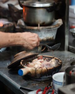 New Lucky Claypot Rice: Michelin-Approved Stall In Holland Drive ...