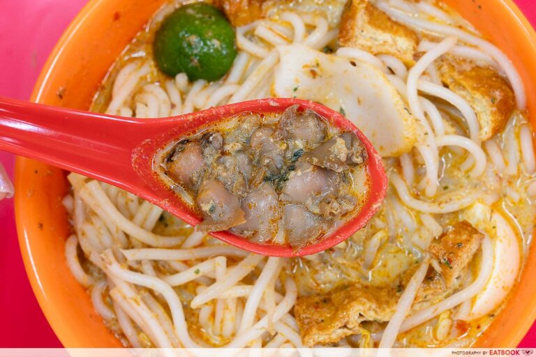 928 Yishun Laksa Review: $4 Laksa With Long Queue | Eatbook.sg