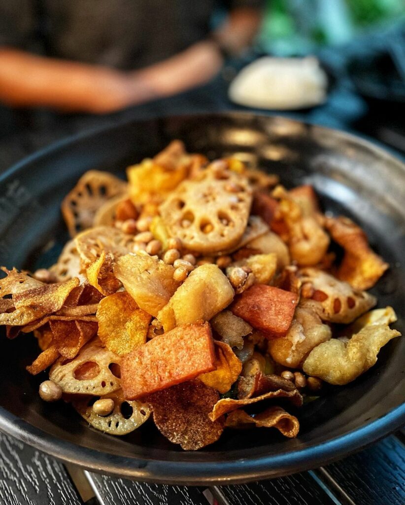 A Hot Hideout: Deep-Fried Mala Eatery Opens In Sembawang | Eatbook.sg