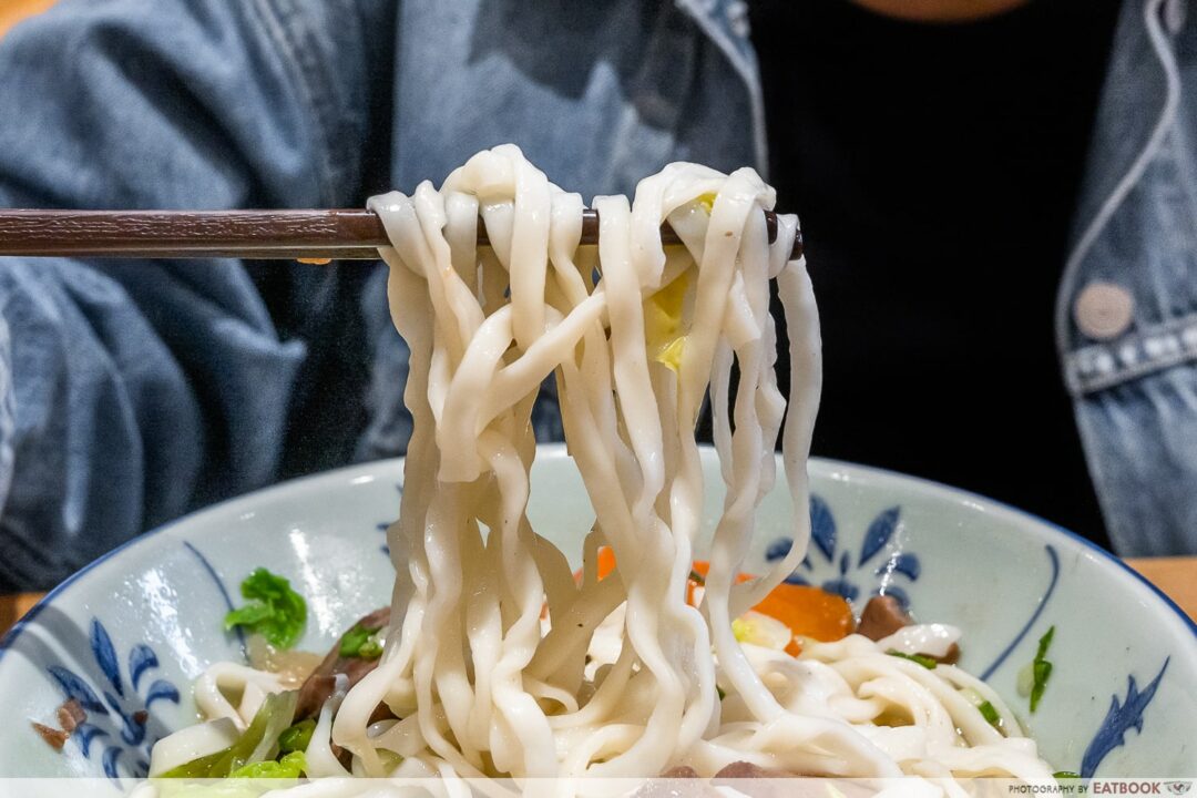 Alley Wei Review: Halal Taiwanese Beef Noodles And More In Tampines ...