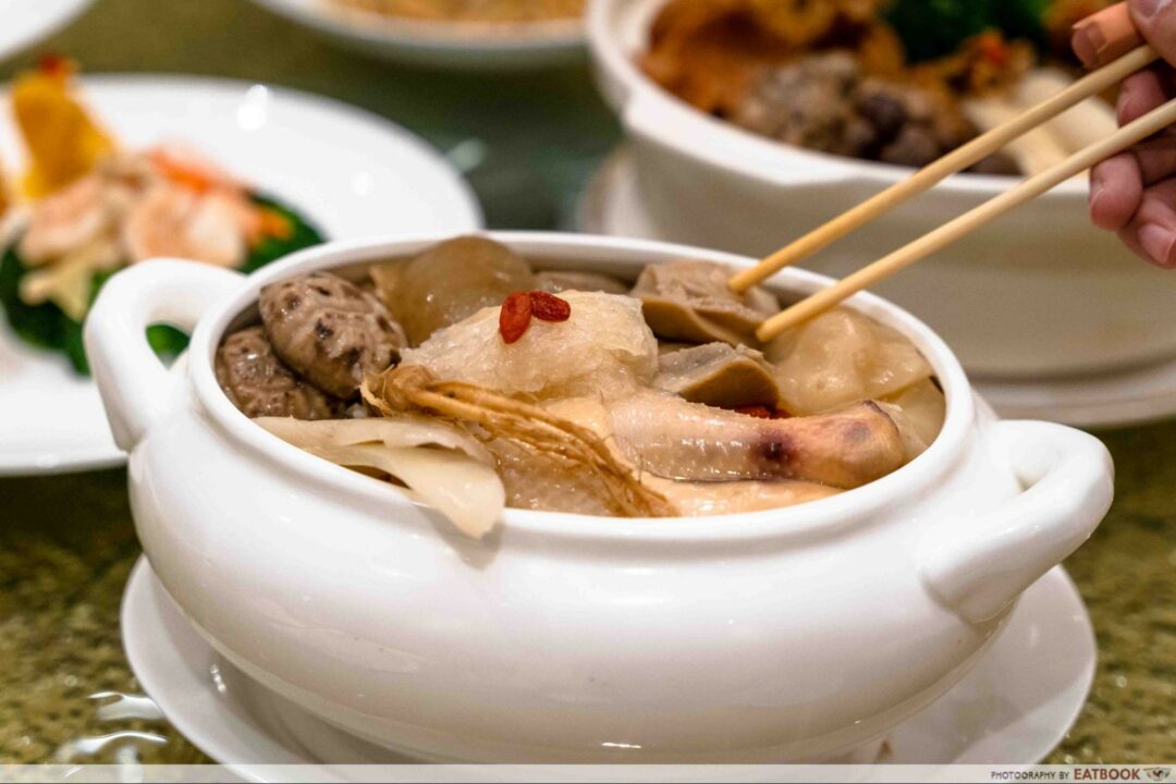 Li Bai Cantonese Restaurant Has Unique CNY Dishes—Bird’s Nest Lobster ...