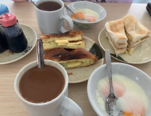 Heng Heng Coffee Stall: TikTok-Famous Charred Kaya Buns In Bukit Merah | Eatbook.sg