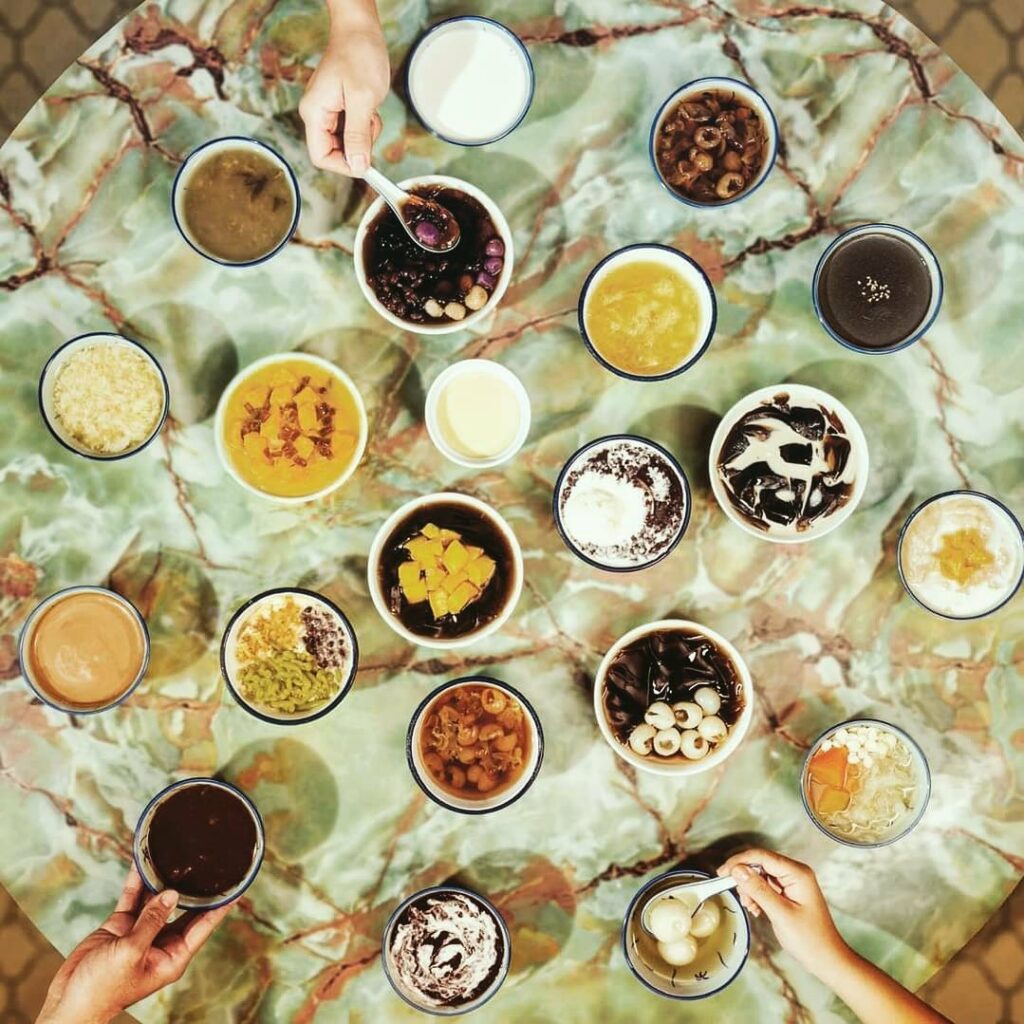 Yat Ka Yan: Old-School Dessert Shop In Fortune Centre | Eatbook.sg