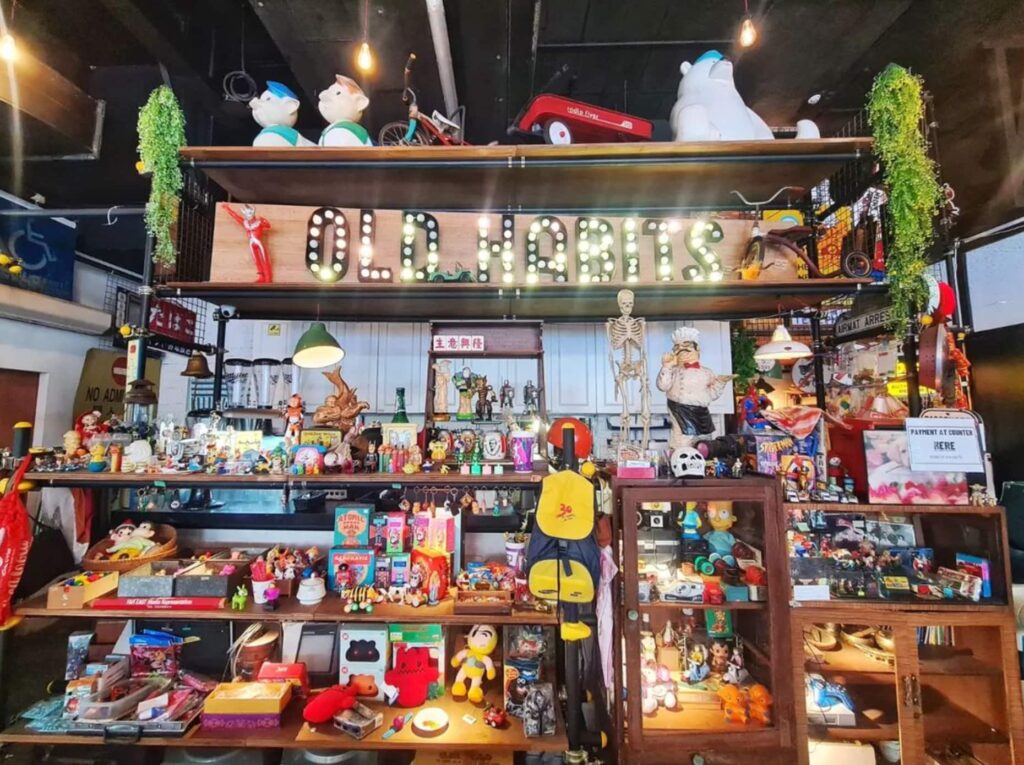 Old Habits Cafe: Vintage Cafe With Cheap Pasta In Telok Blangah ...