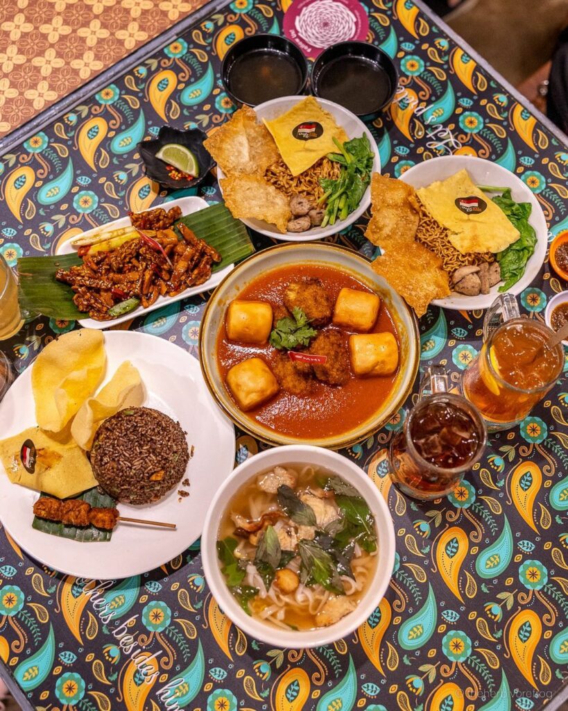 Warung Ijo: Vegetarian Indonesian Food In Bugis | Eatbook.sg