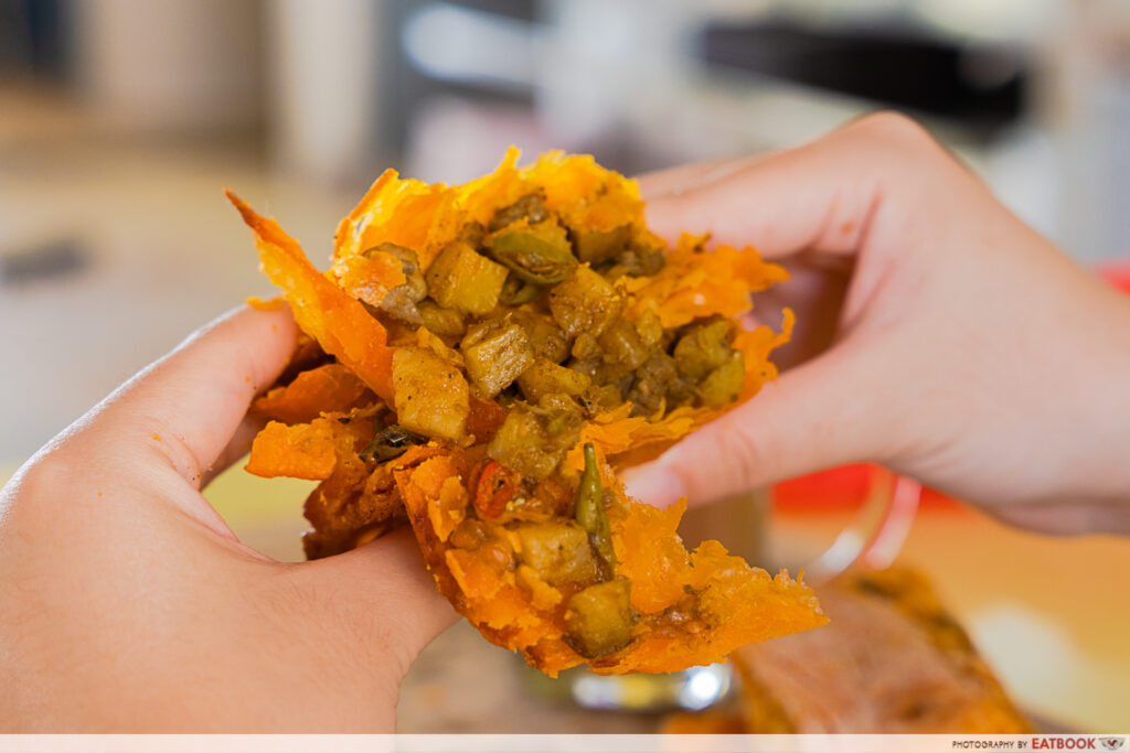 Isha Curry Puff: Handmade Karipap In MacPherson | Eatbook.sg