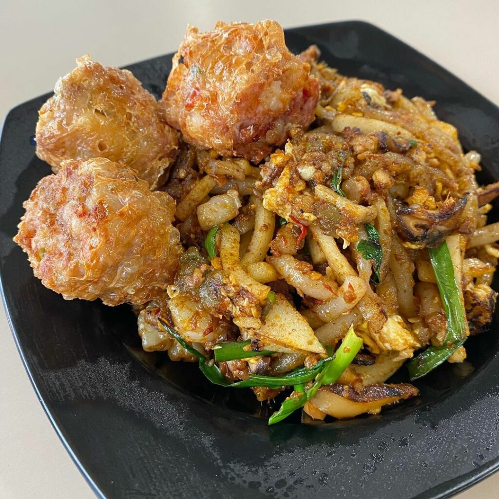 Omage Foods: Dry Laksa And Fried Mee Tai Mak In Bedok 85 | Eatbook.sg