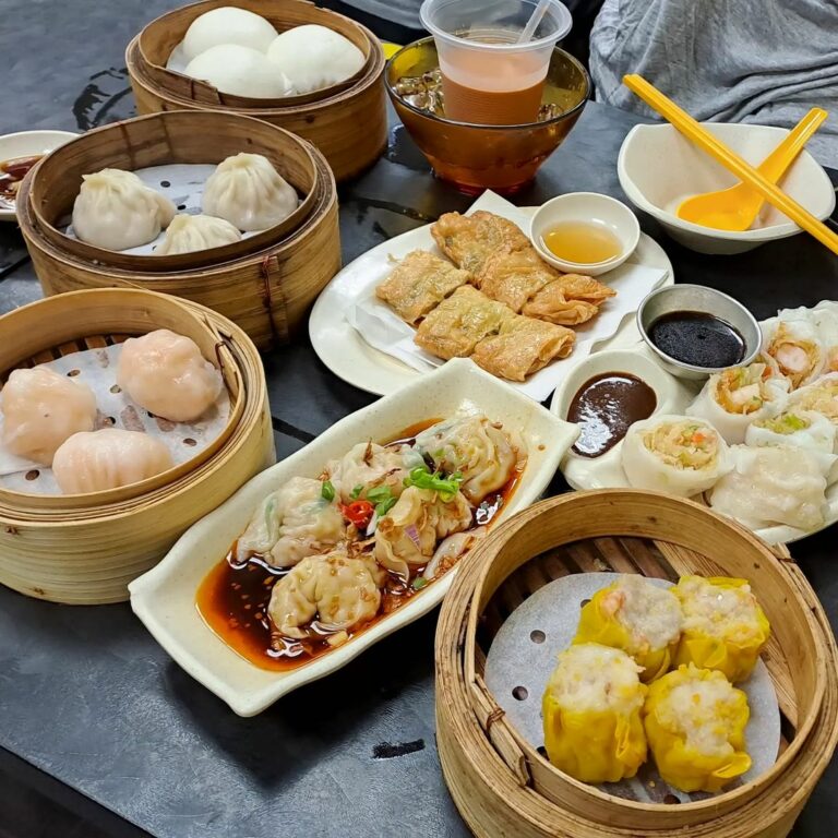Victor's Kitchen: Famous Dim Sum Eatery With Lava Custard Buns | Eatbook.sg