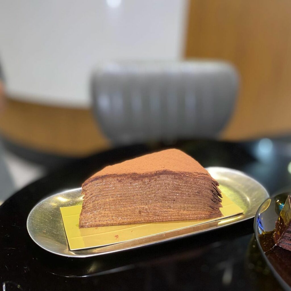 5 Best Awfully Chocolate Cakes And Desserts To Try | Eatbook.sg
