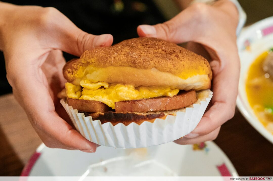 Friends Kitchen HK Review: New Retro Cha Chaan Teng In Chinatown ...