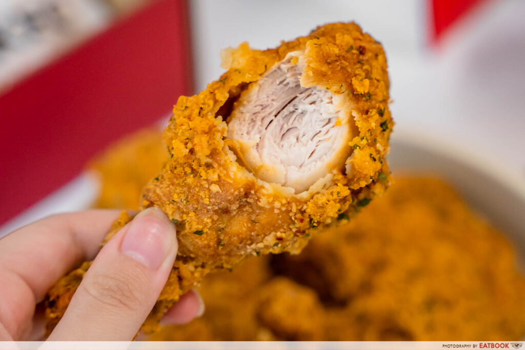 KFC Goldspice Salted Egg Fried Chicken Is Back | Eatbook.sg