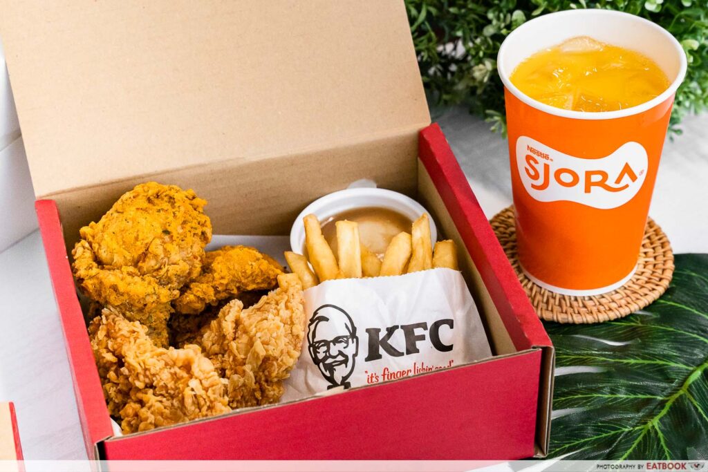KFC Goldspice Salted Egg Fried Chicken Is Back | Eatbook.sg