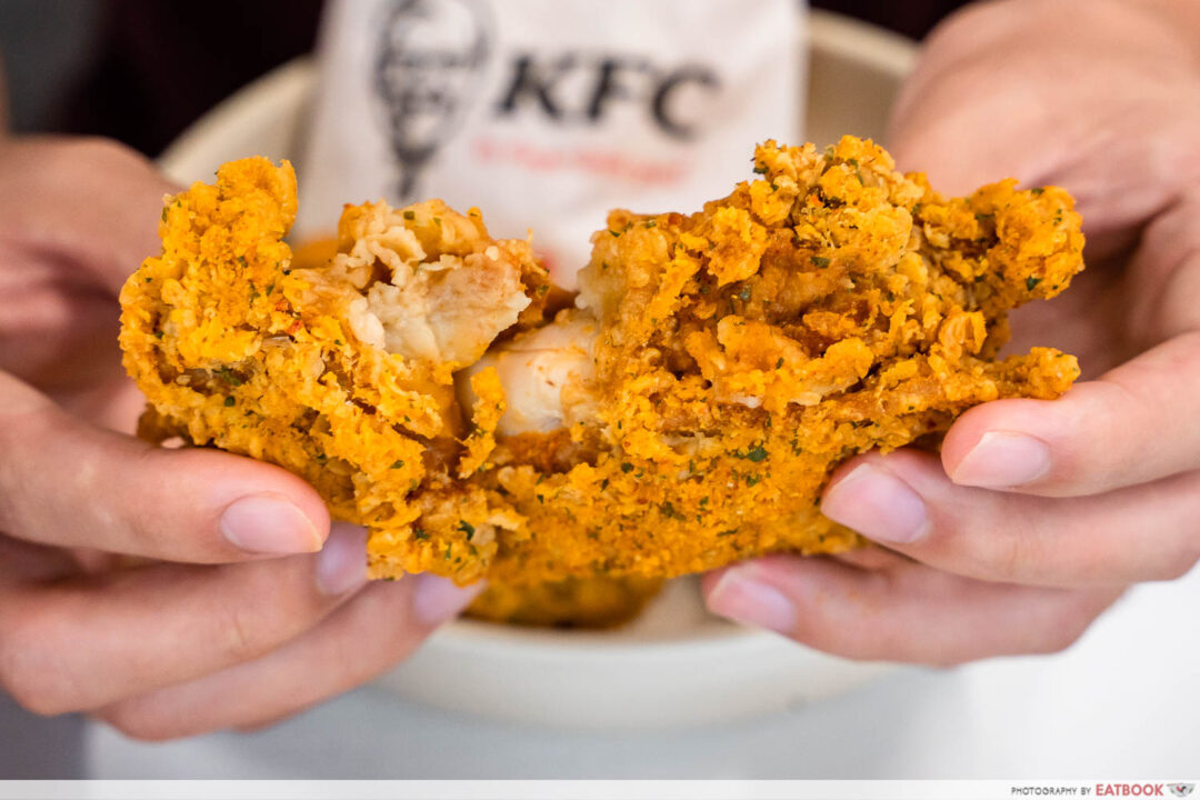 KFC Goldspice Salted Egg Fried Chicken Is Back | Eatbook.sg