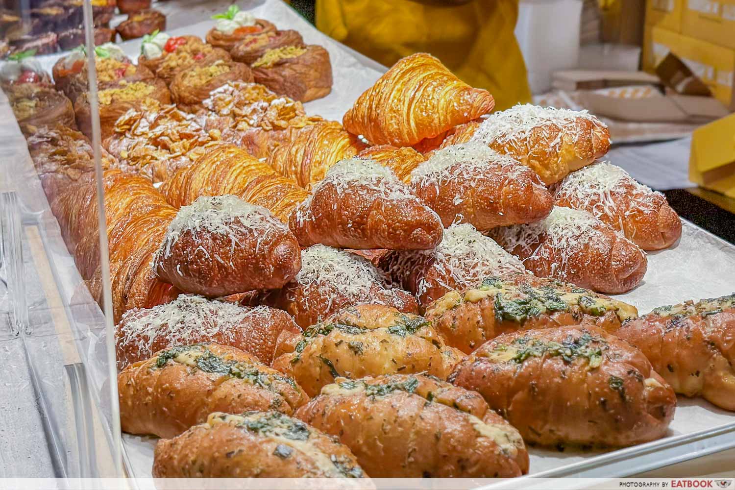 Swish Rolls Has New Mochi Croissant Egg Tart At Paragon | Eatbook.sg