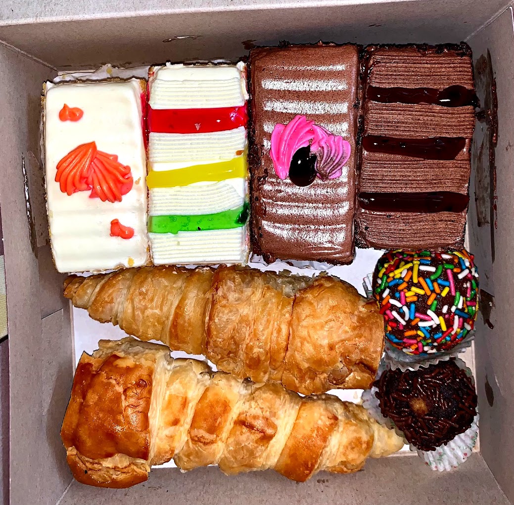 Sembawang Confectionery: Old-School Bakery Since 1960s | Eatbook.sg