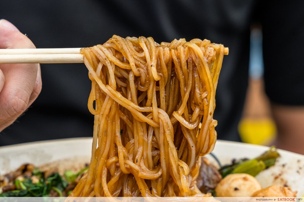 Warm Up Cafe Review: Thai Boat Noodles, Crab Omelette Rice And More In ...