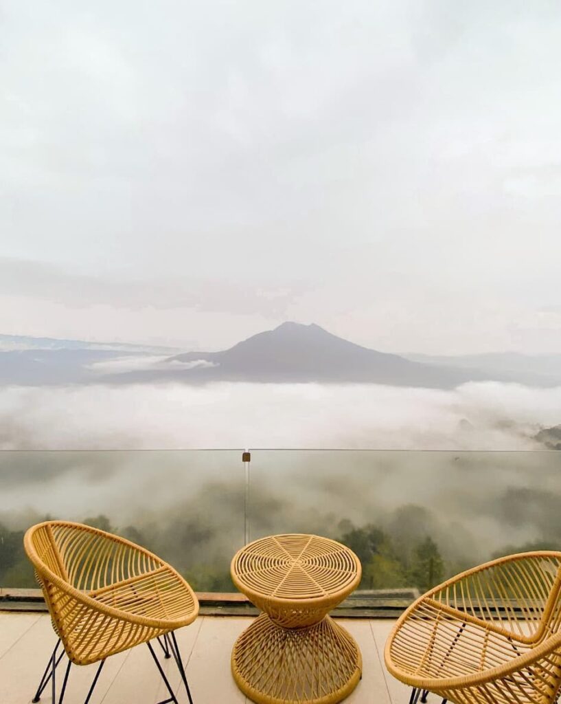 8 Beautiful Bali Cafes With A View | Eatbook.sg