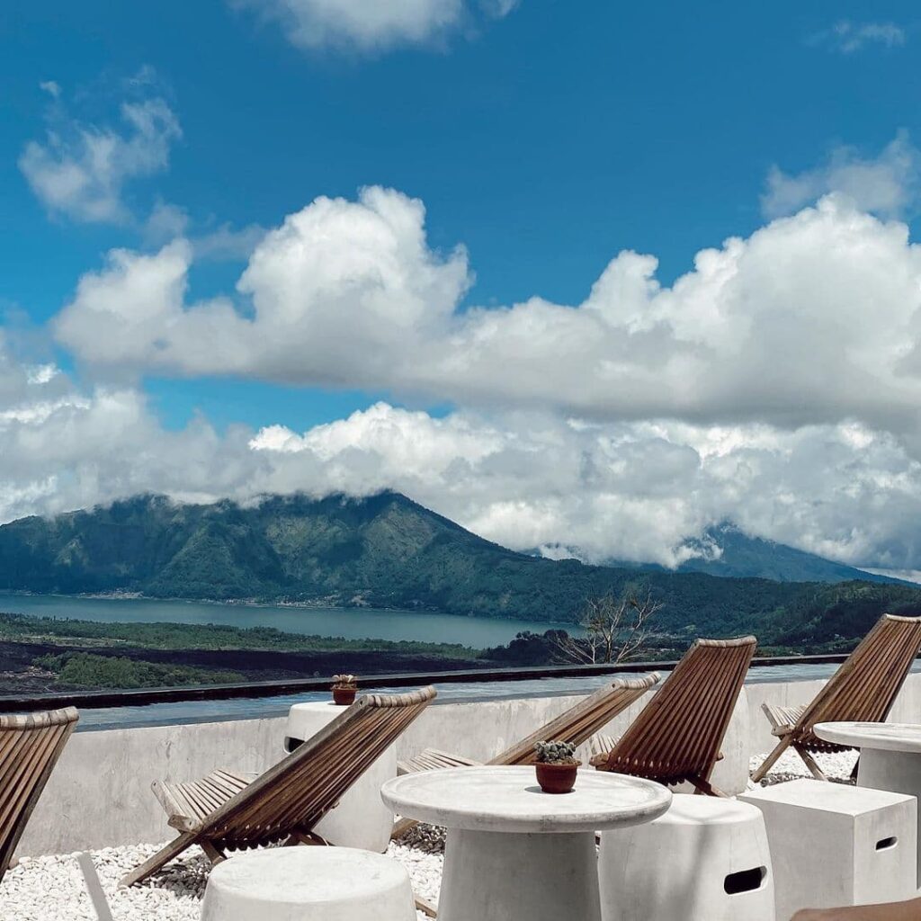 8 Beautiful Bali Cafes With A View | Eatbook.sg