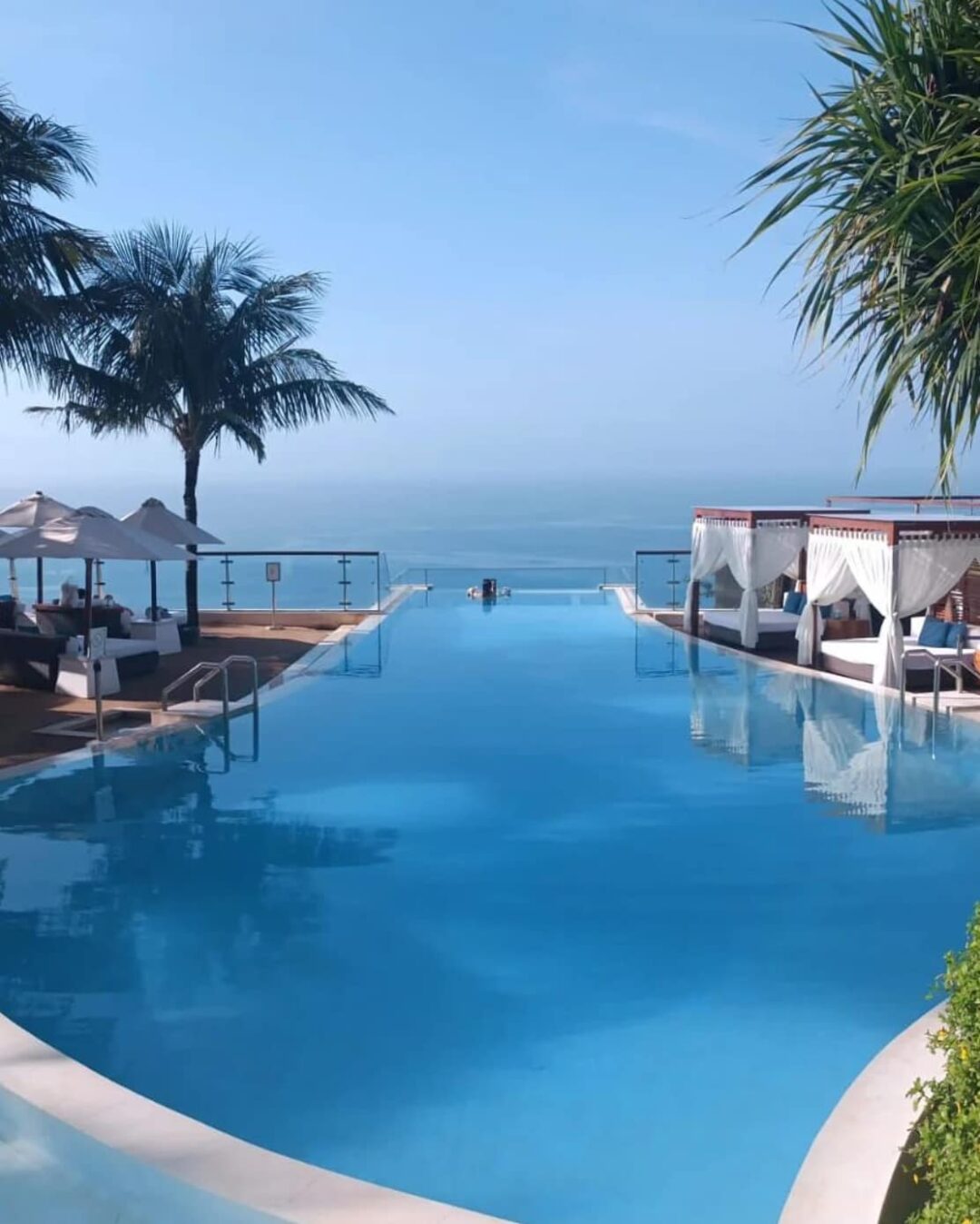 10 Best Beach Clubs In Bali For Cocktails And Views | Eatbook.sg