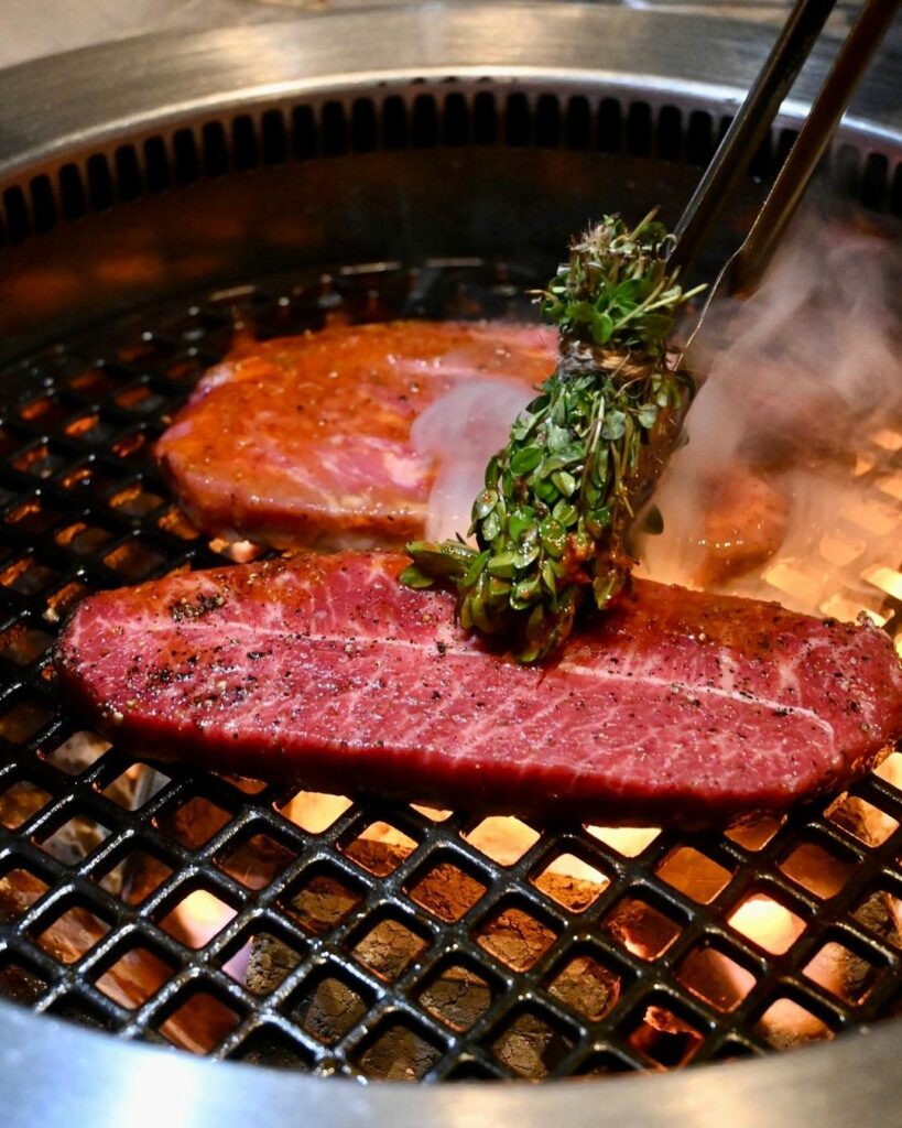 29 Best Restaurants In Bali For Legit Balinese Food, Cave Dining And M ...