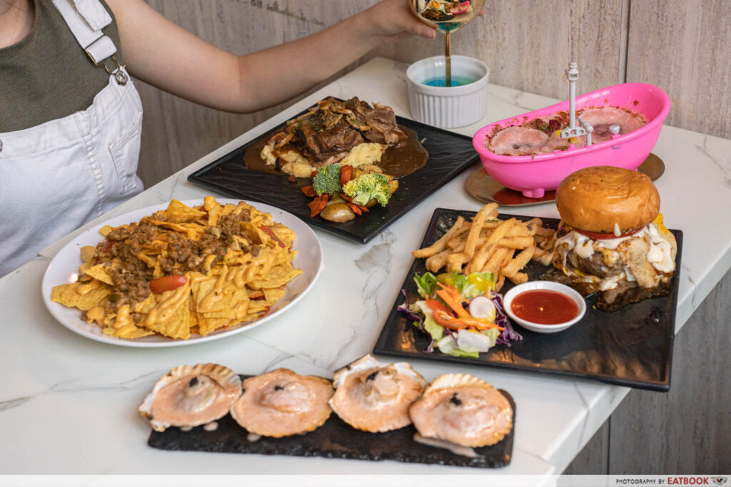 Wanderlost Review: Fairy Tale-Themed Rooftop Bar In Bugis | Eatbook.sg