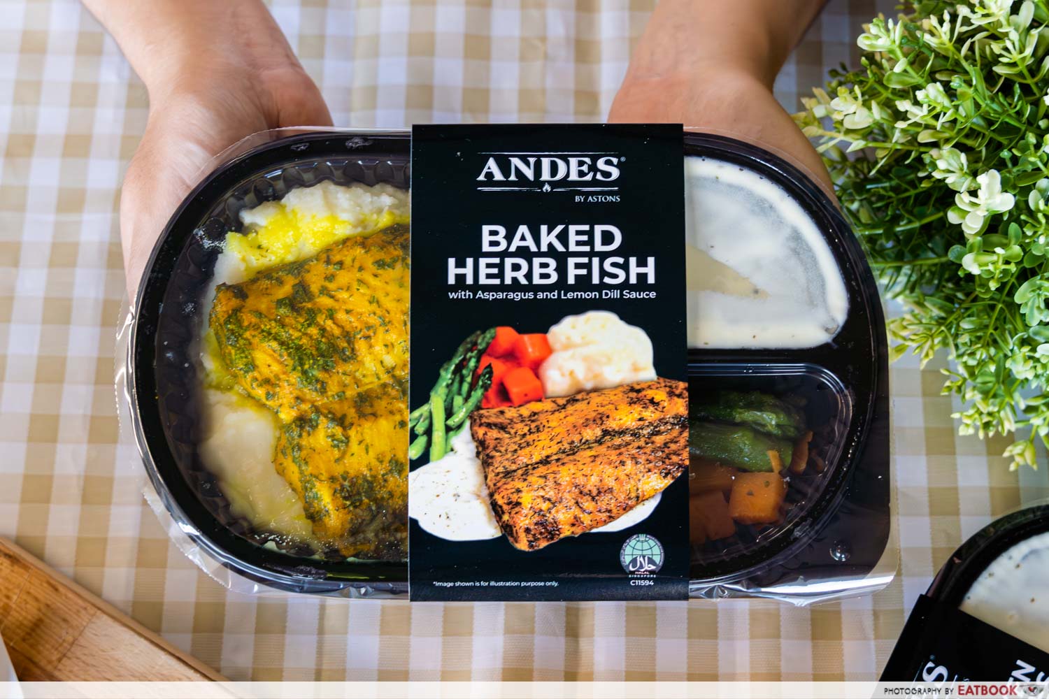 7-Eleven Collabs With Burgs To Launch New Burgers | Eatbook.sg