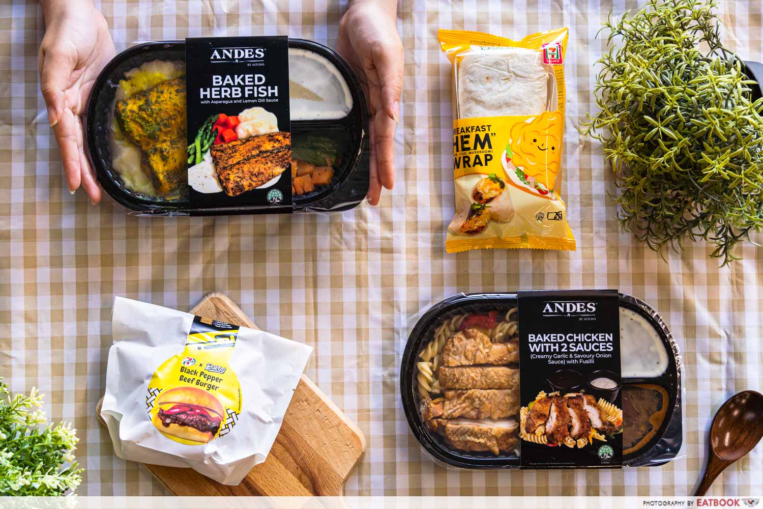 7-Eleven Collabs With Burgs To Launch New Burgers | Eatbook.sg