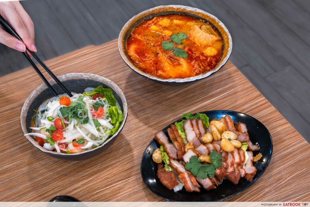 The One Tom Yam Mee Review: DIY Tom Yum Soup In Ang Mo Kio | Eatbook.sg