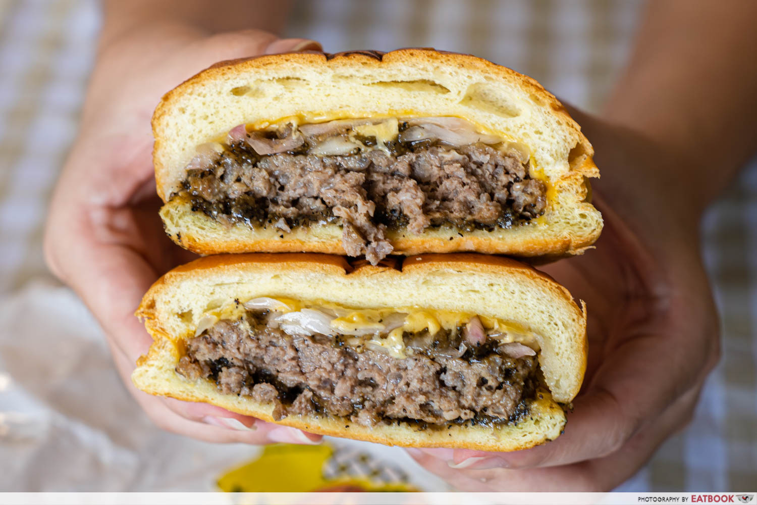 7-Eleven Collabs With Burgs To Launch New Burgers | Eatbook.sg