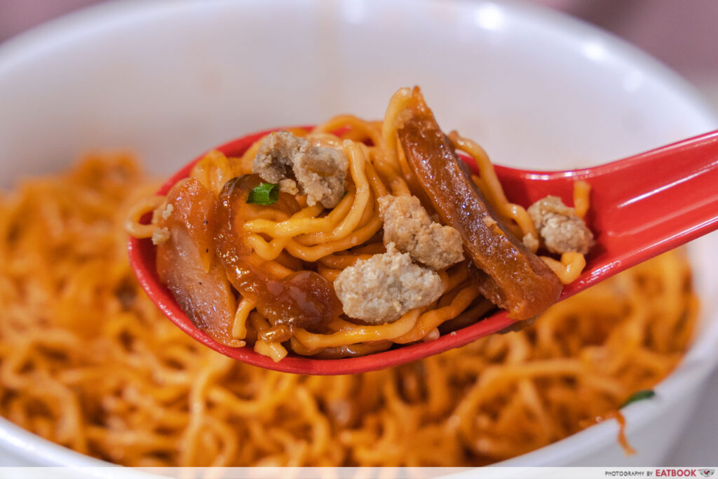 Ian-Tau Sarawak Laksa Review: Legit Kolo Mee In CBD | Eatbook.sg