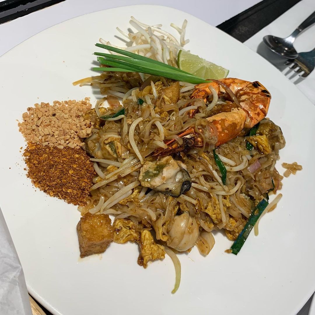 Crazy Rich Thai Cafe: New Aesthetic Cafe In Paragon | Eatbook.sg