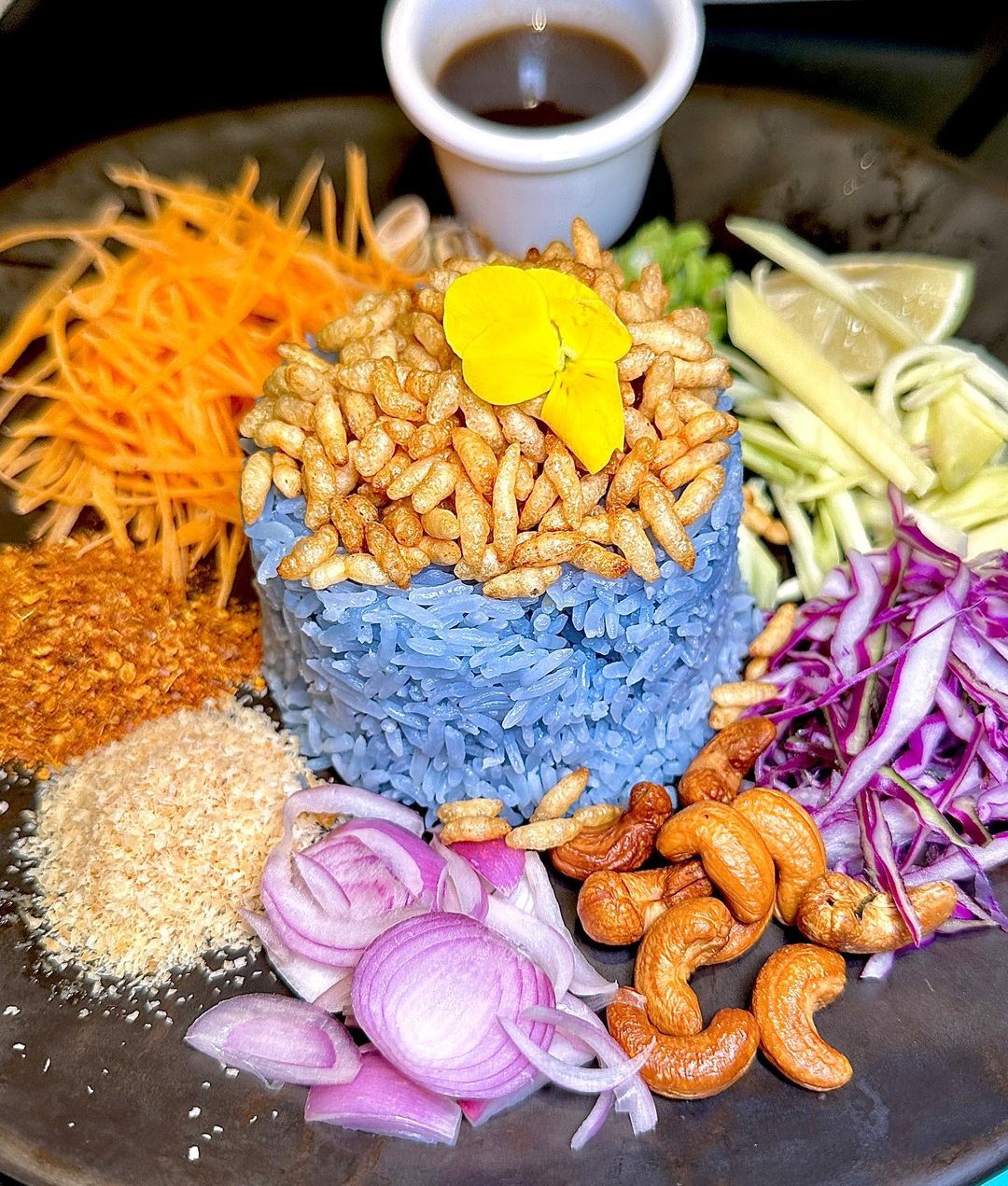 Crazy Rich Thai Cafe: New Aesthetic Cafe In Paragon | Eatbook.sg