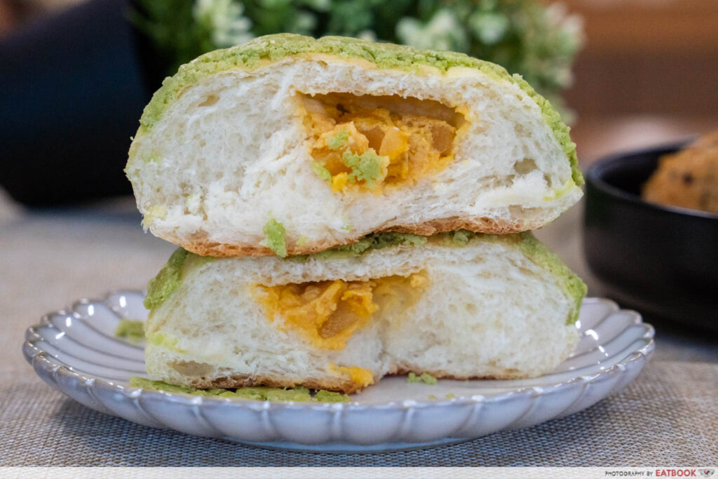 Le Royale Patisserie: Pretty Bakery In Tiong Bahru | Eatbook.sg