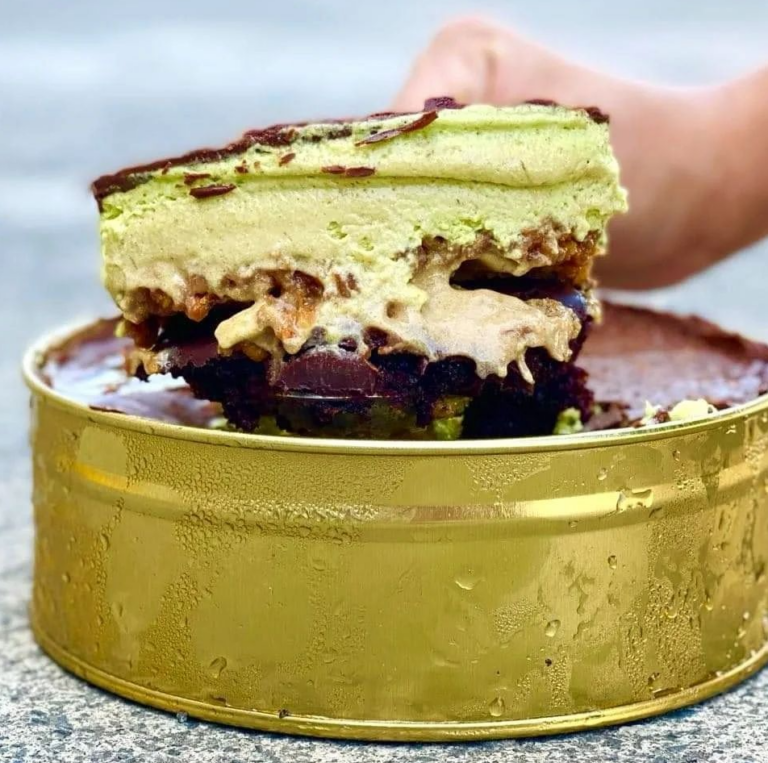 Avocadoria: Popular Filipino Avocado Dessert Chain Opens In AMK Hub ...