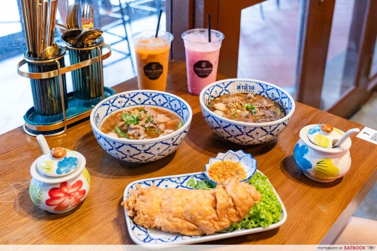 Tha Chang Noodle Bar Review: Famous Thai Boat Noodles In CBD | Eatbook.sg