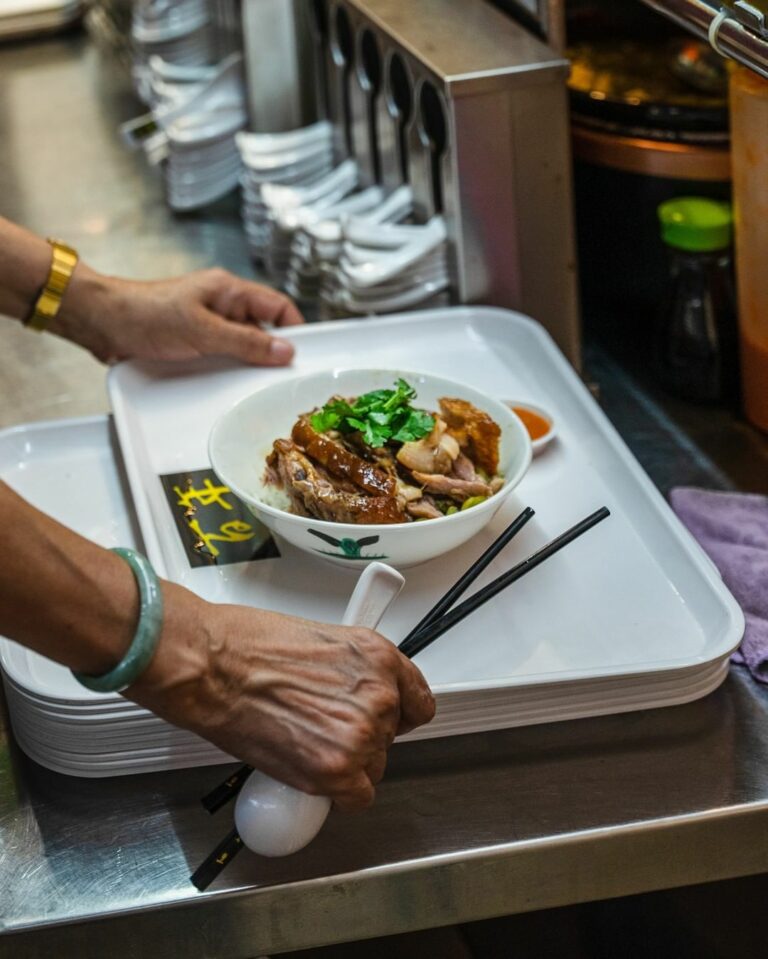 Lin Ji Pig Leg Rice: Popular Pig Trotter Rice In Bugis | Eatbook.sg