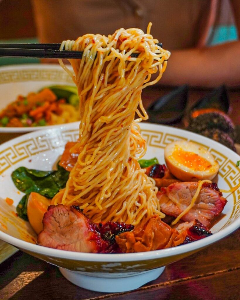 Fook Kin Has New XXL Curry Mama Pot In Orchard | Eatbook.sg