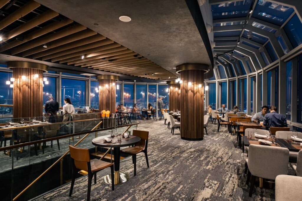 10 Restaurants With Views Of The Formula 1 Singapore Circuit | Eatbook.sg