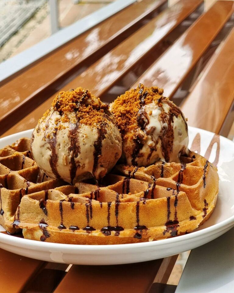 30 Best Ice Cream and Waffles Cafes In Singapore | Eatbook.sg