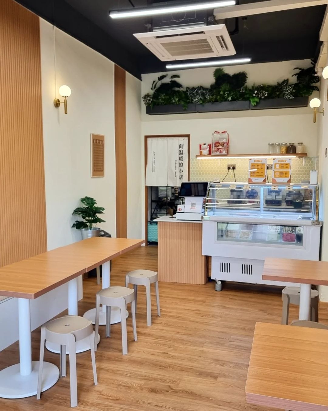 Delato: New Gelato Cafe In Tampines, Opens Till 1AM | Eatbook.sg