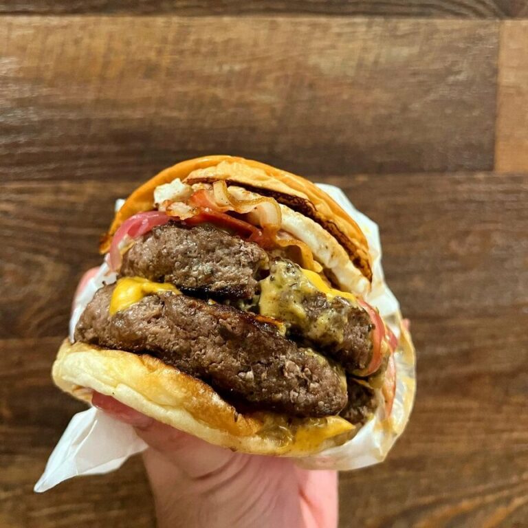 BurgerLabo: Hidden Burger Restaurant In Bukit Merah | Eatbook.sg