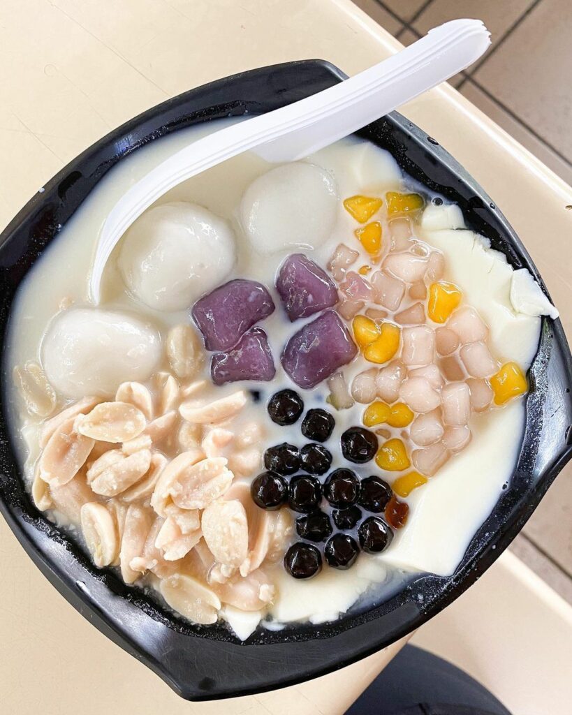 Soylicious: Tau Huay With Taro Balls In Bukit Timah | Eatbook.sg