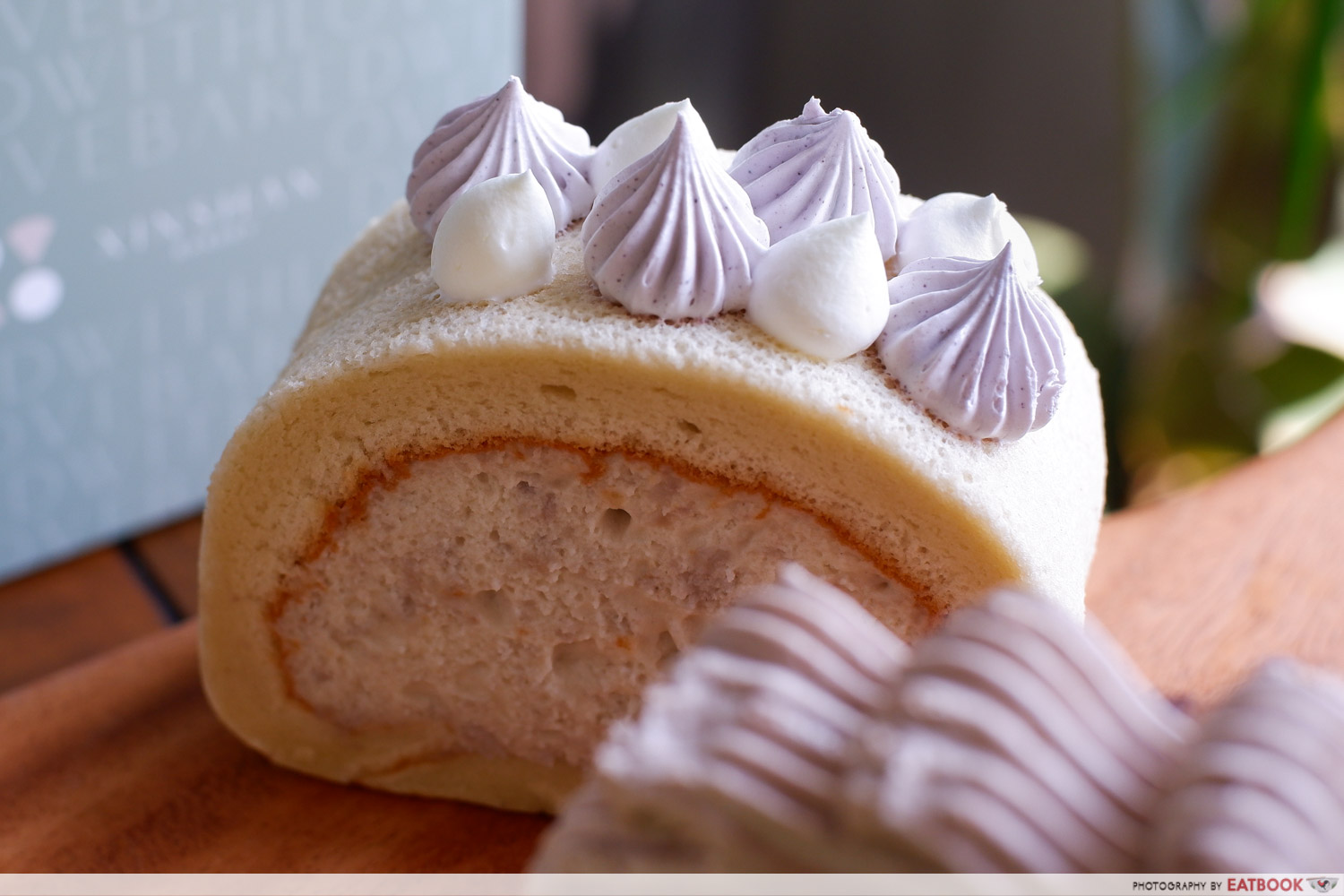 Xin Shan Bakery: Japanese Cake Rolls From JB In Chinatown | Eatbook.sg